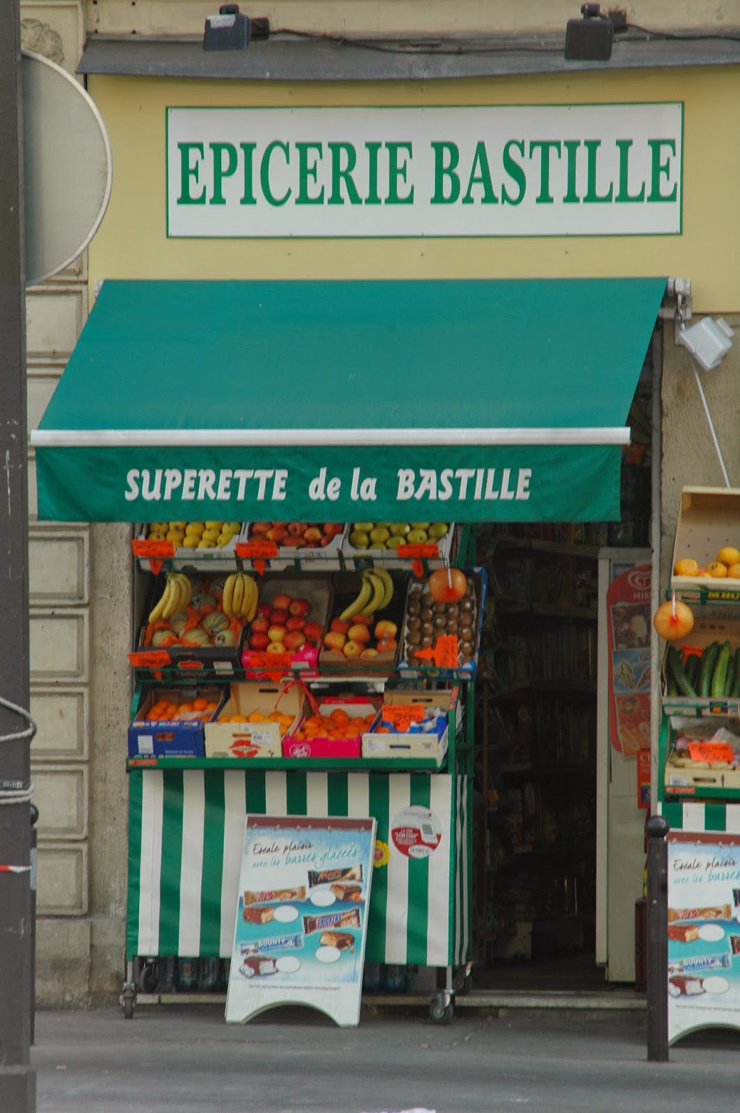 Paris and Beyond: Superette de la Bastille