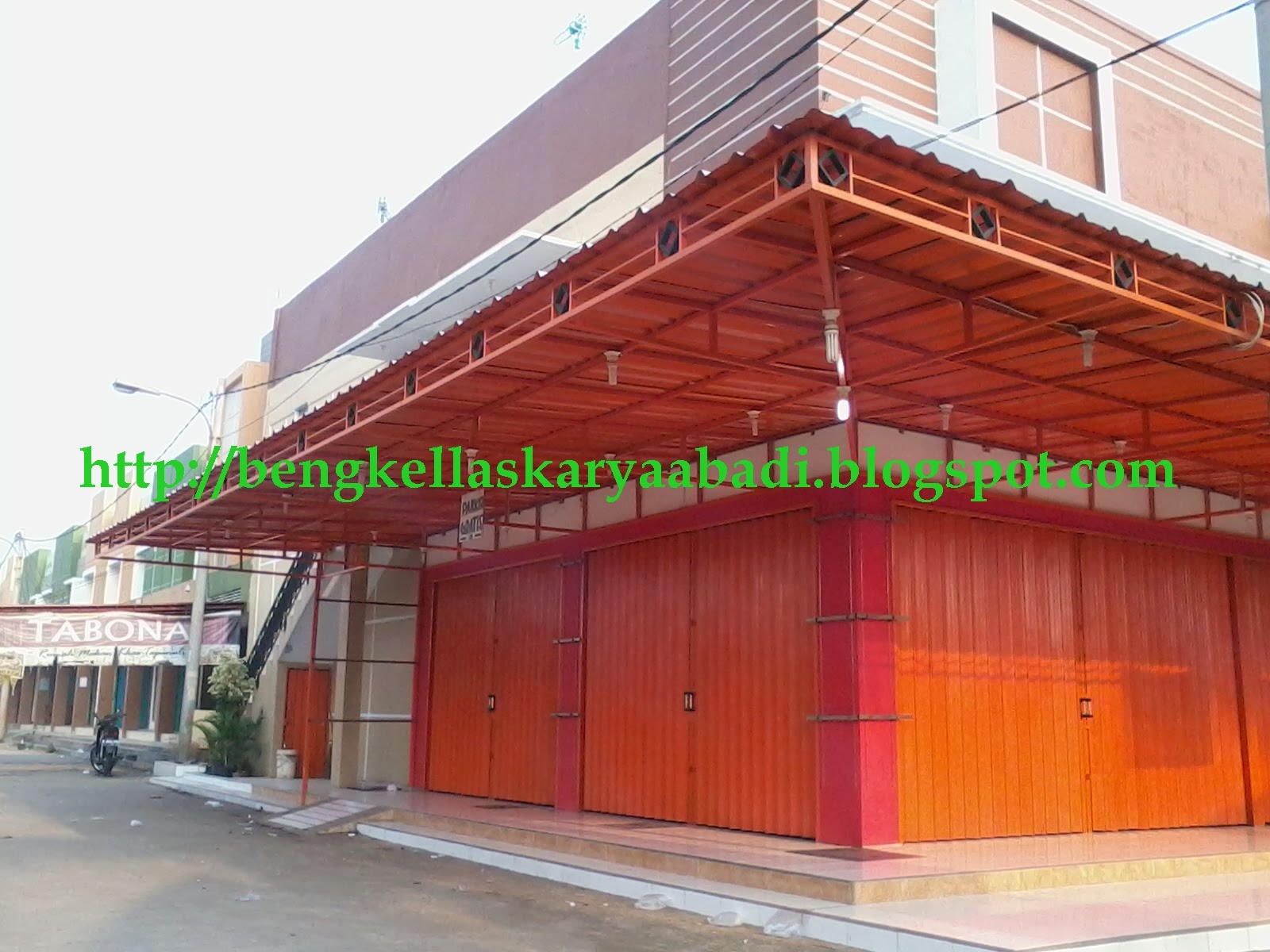 FOLDING GATE DAN CANOPY MINIMALIS ATAP SPANDEK