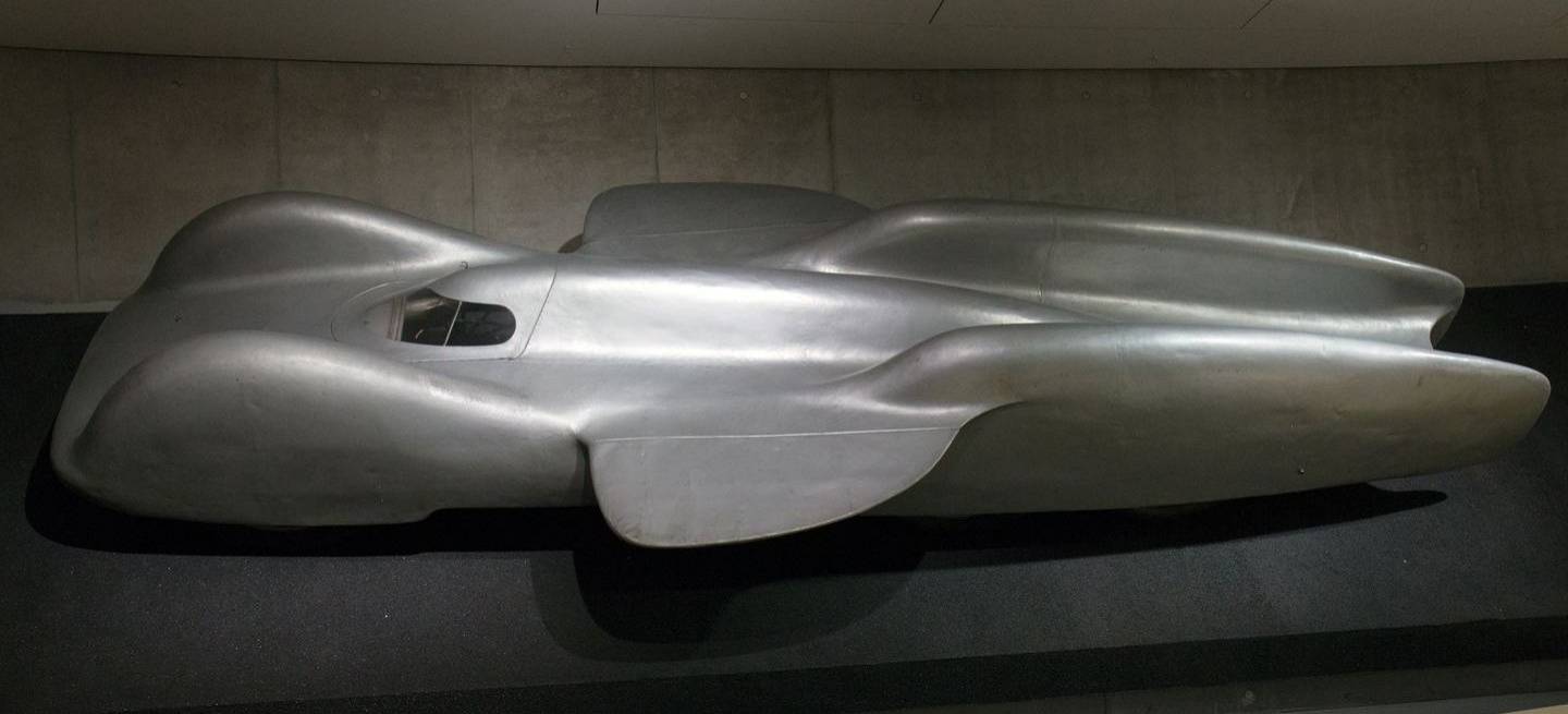 Mercedes T80 - um carro projetado para quebrar o recorde de velocidade ...
