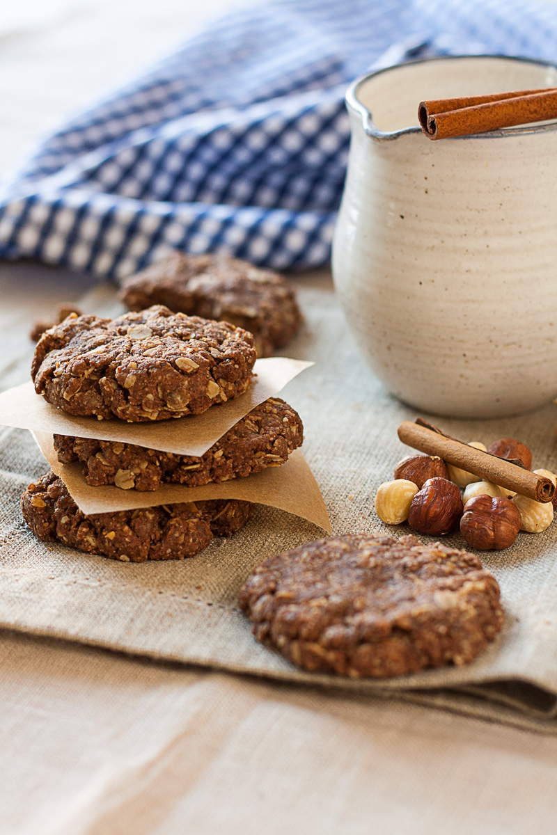 Integralni ovseni keks sa lješnicima | Na tanjiru
