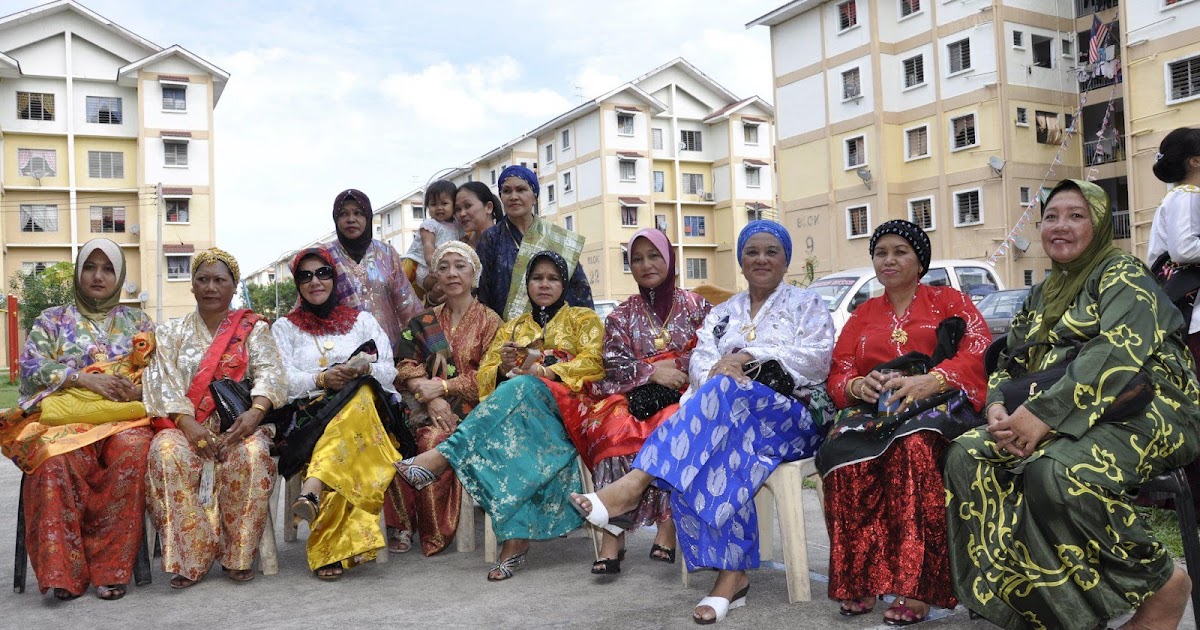 Persatuan Suluk Bersatu Sabah (PSBS) Malaysia: Pakaian tradisi wanita ...