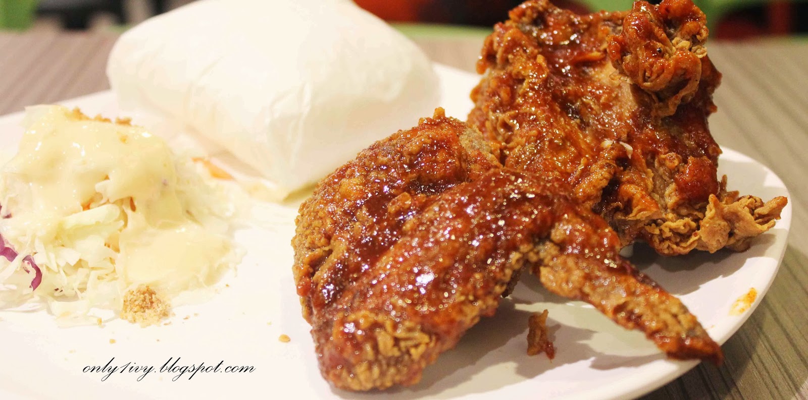 Ivy's Life: HOLDAK Crispy Chicken