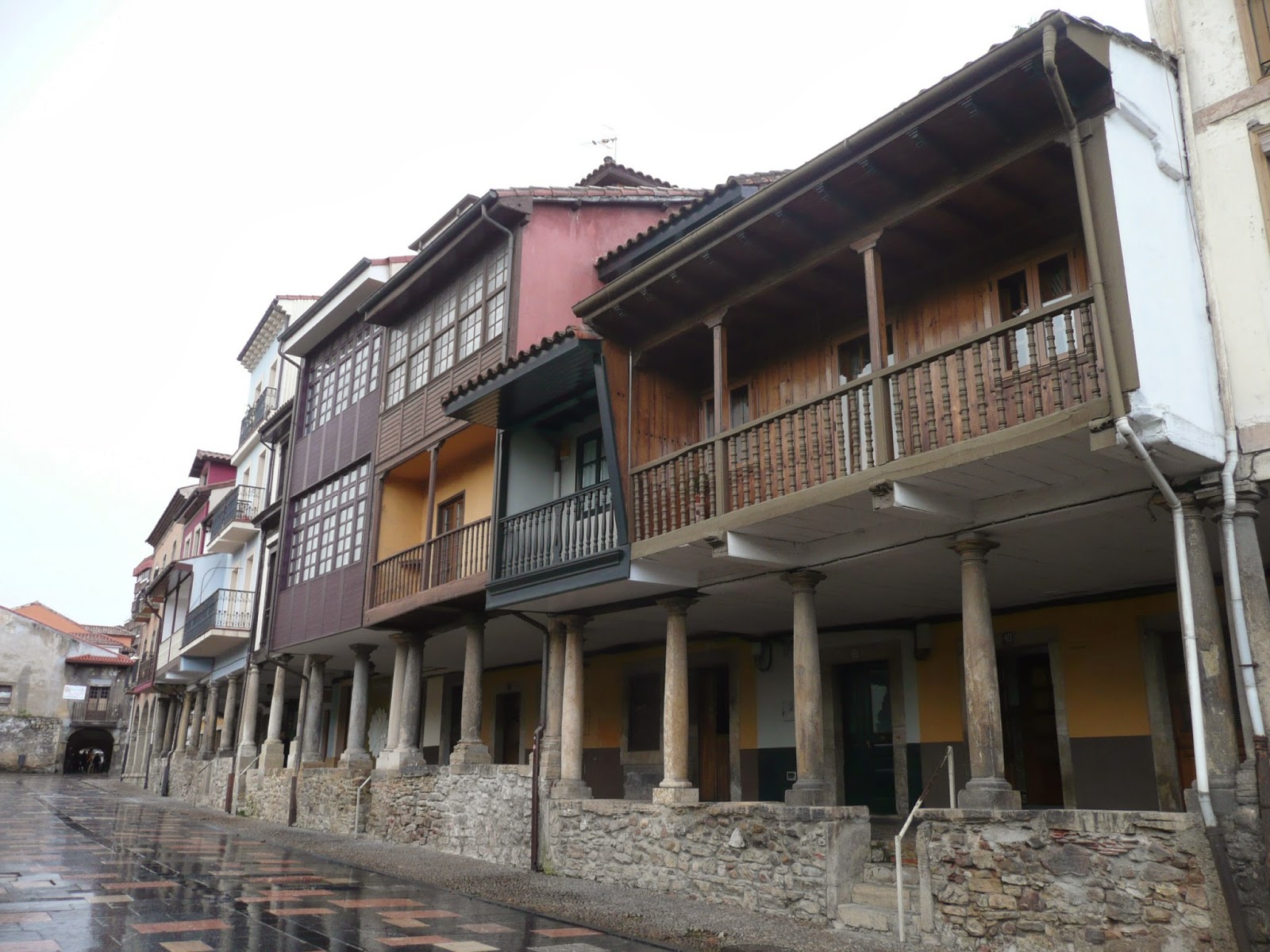 WOOLLIE WANDERINGS: Aviles, Spain