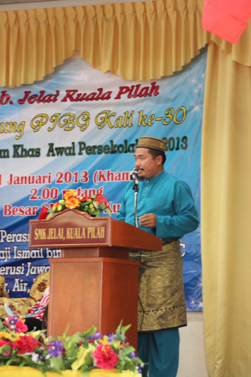 SMK JELAI: TERIMA KASIH YB DATO`ISMAIL LASIM(ADUN SENALING) MENYERAHKAN ...
