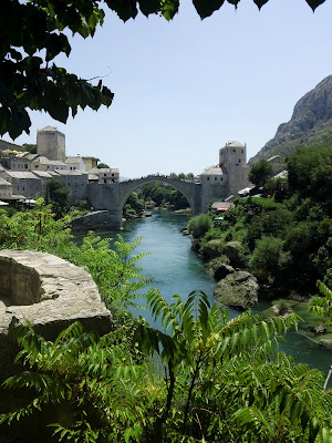 adventure is out there.: Do and Don’t: Mostar Edition
