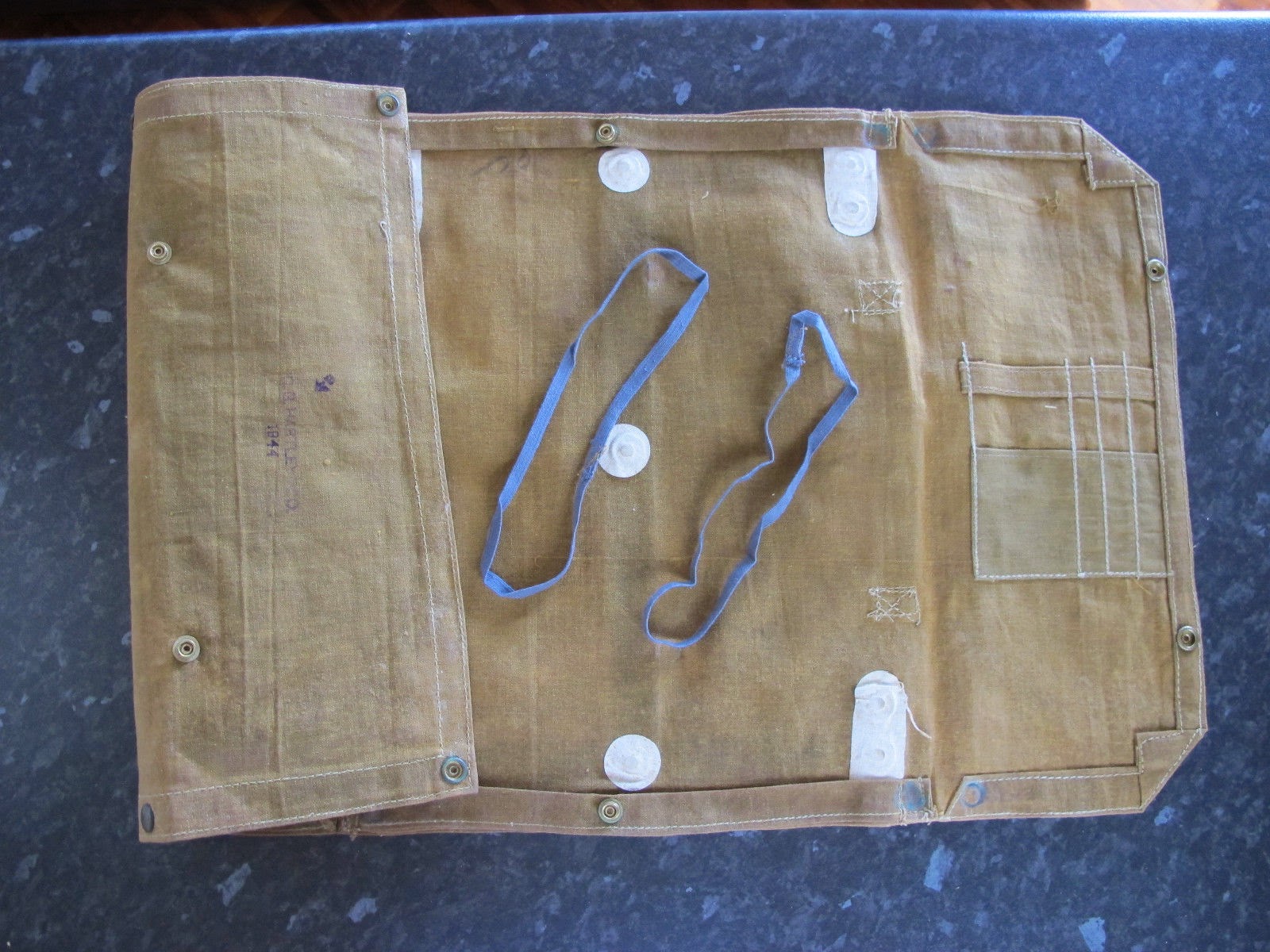 Webbingbabel: Australian WW2 Large Map Case