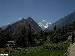 New and Latest Natural Desktop Wallpapers 2011 2012: Peshawar Mountains ...