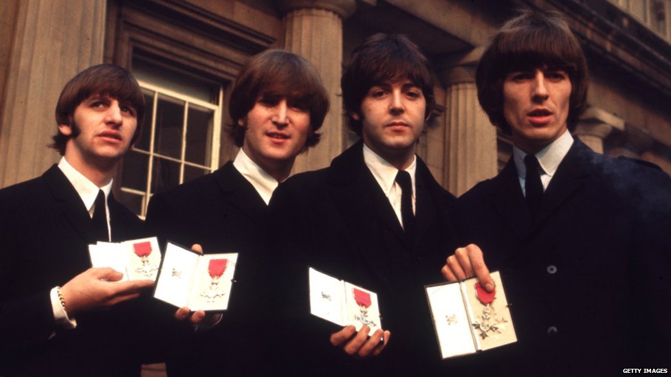 Historia The Beatles (Fab Four): 16. Members Of The British Empire