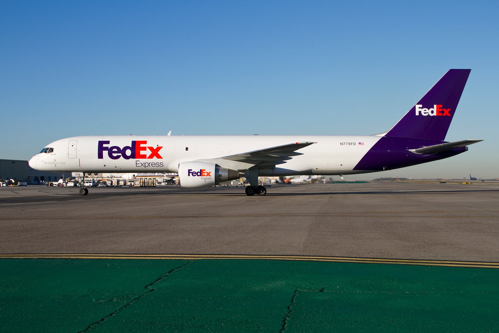 FLYINGPHOTOS MAGAZINE GALLERY: FEDEX - B757-200F - N775FD