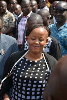 OMG,BONDO MEN CAUGHT ON CAMERA DROOLING OVER KETHI KILONZO'S BOOTY ...