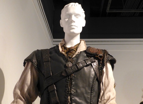 Hollywood Movie Costumes and Props: The Huntsman: Winter's War movie ...