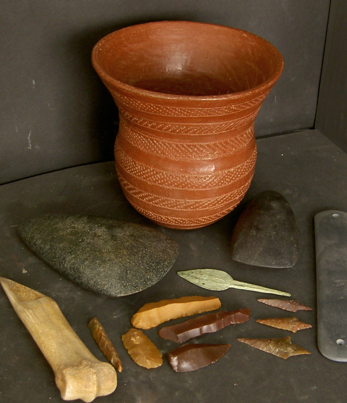 Arqueocerámica: Réplicas de vasos campaniformes.