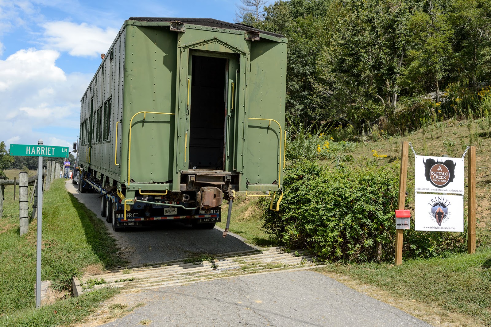 Bubba's Garage: Moving a WWII Pullman Troop Sleeper Car