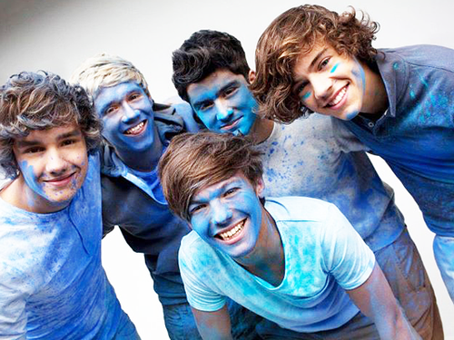 Mundo Fama :D: One Direction: Video de sus 2 años como banda