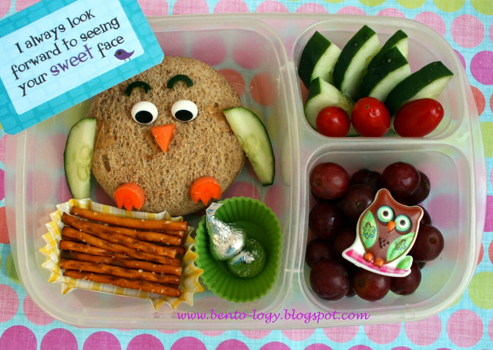 Bento-logy: 1 Lunch, 2 Different Ways