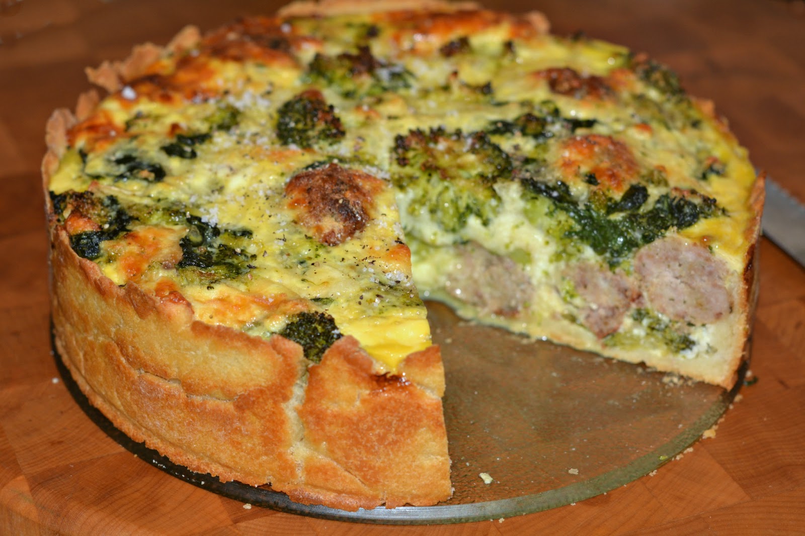 BROCCOLI & SPINACH MEATBALL PIE!!!! - Hugs and Cookies XOXO