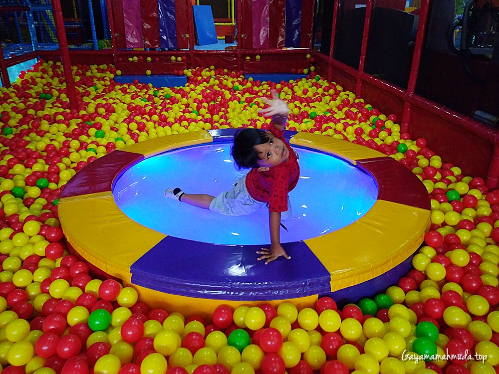 3 Tempat PlayGround Atau Arena Bermain Anak Yang Recomended di Mataram ...