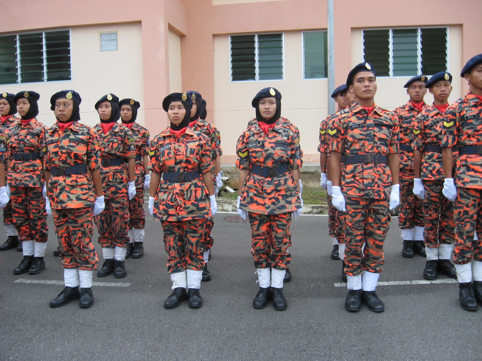 KADET BOMBA DAN PENYELAMAT SMK SUNGAI TAPANG: Kadet Bomba dan ...