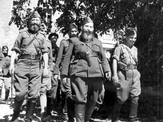 ΝΕΩΤΕΡΗ ΕΛΛΗΝΙΚΗ ΙΣΤΟΡΙΑ: Ο Ζέρβας πολεμούσε με πόνους και βεντούζες!!!