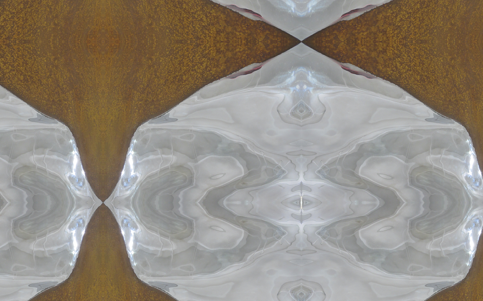 Zoë Design: Day 21 ~ WALLPAPER-A-DAY ~ "Silver & Rust"