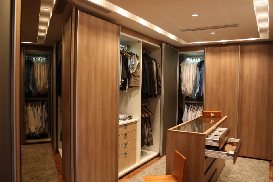 Construindo Minha Casa Clean: 15 Closets com Ilhas - Veja Modelos Modernos!