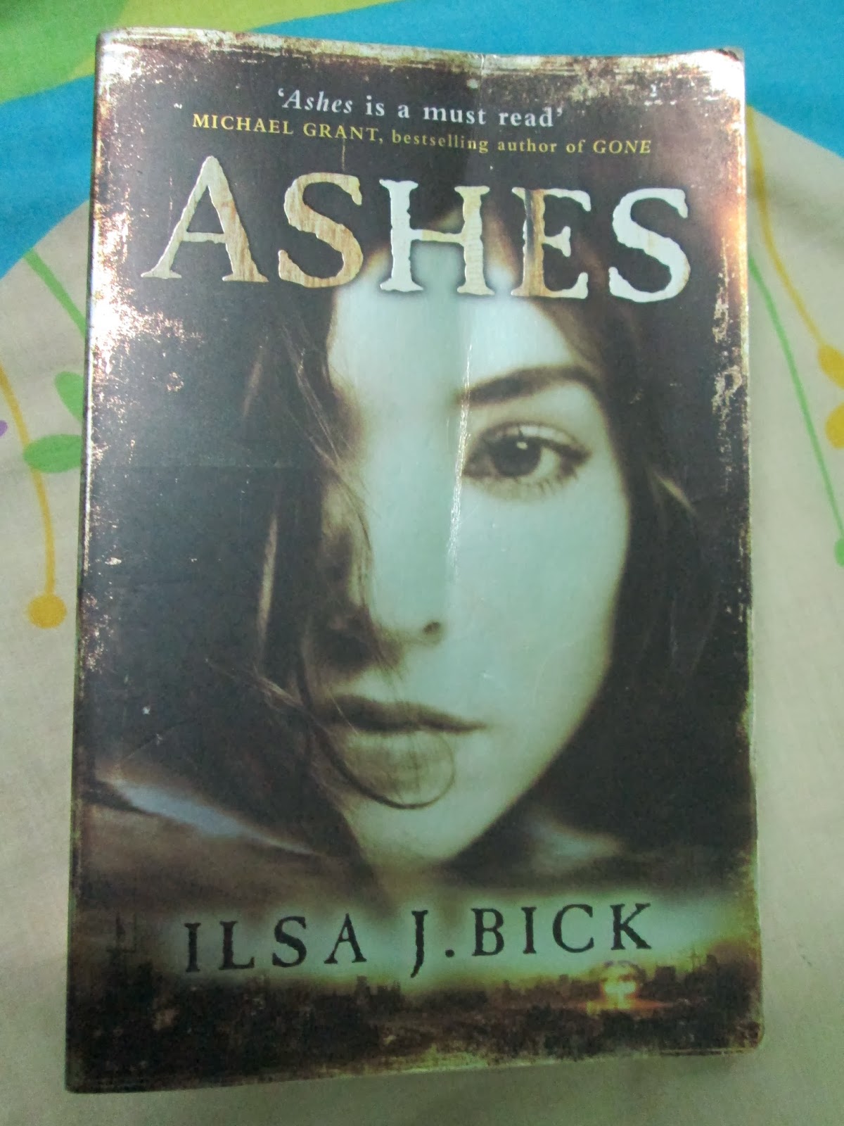 Farhana Reads: Book Review: Ashes by Ilsa J. Bick