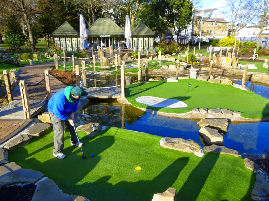 The Ham and Egger Files: A new minigolf blog by The Putting Penguin
