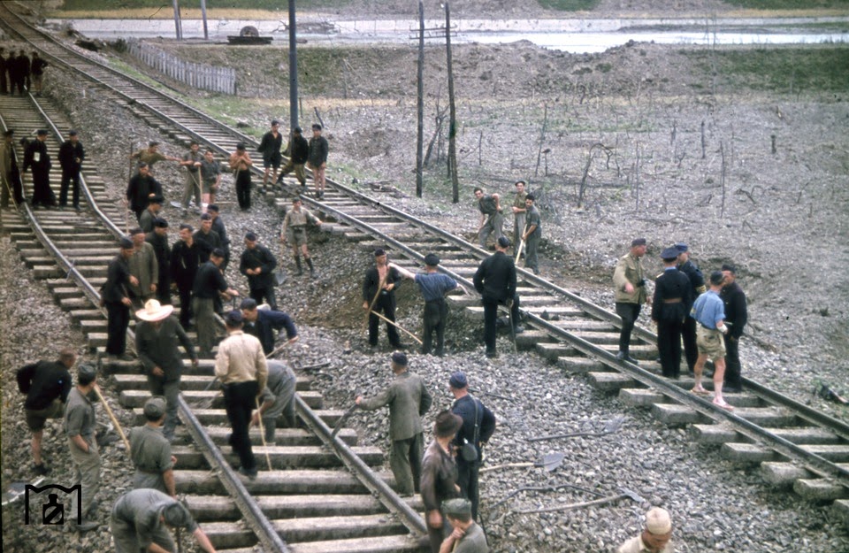 World War II in Color: August 2014