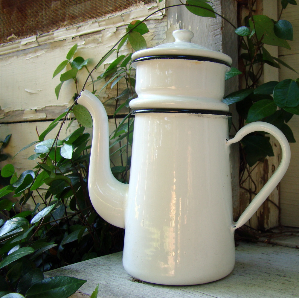 Magnolia's Attic: Sunday Sneak Peek