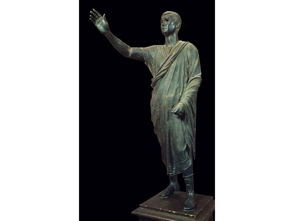 Eccentric Art Designs: Aule Metele (Arringatore)