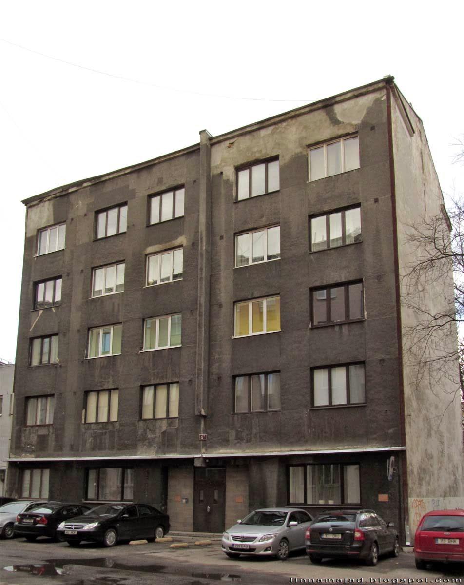 Linnamajad: 1935 – Elavus elamu-ehituse alal jatkub