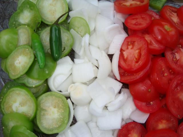 Jaime Ramos Méndez: Colores de la bandera mexicana en ensalada de mes ...