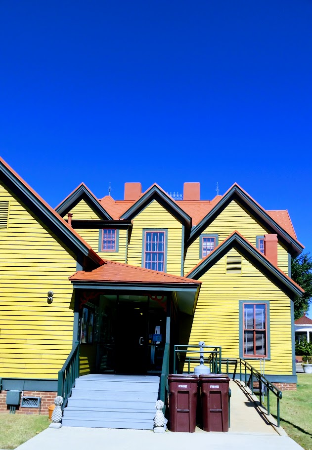 Postcards from Mississippi: Tennessee Williams' Home