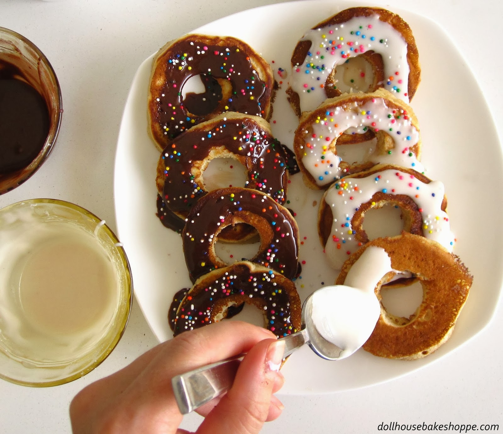 Glazed Doughnut Pancakes (and doughnut hole pancake bites) - The ...
