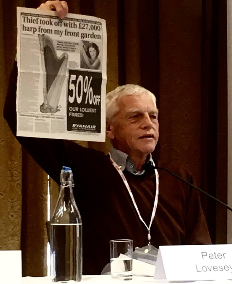 Detectives Beyond Borders