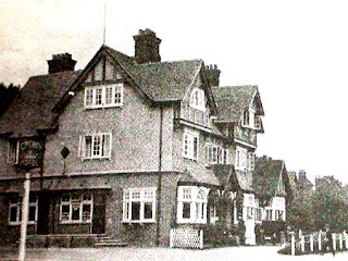 Historical Cookham: The Crown Hotel of the early 1900's.