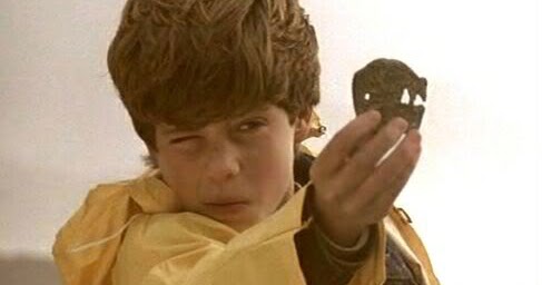 Television Lady: The Goonies, Airplane