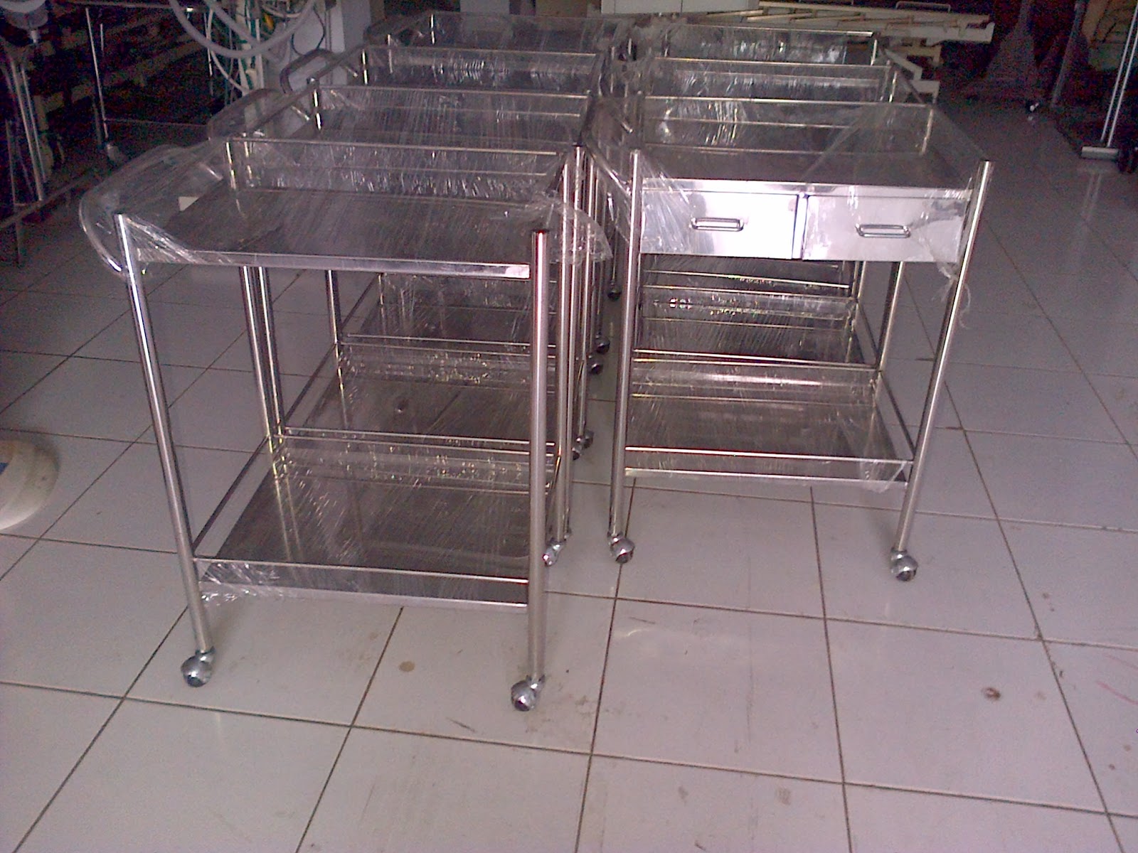 www.Depot-Alkes.com: Jual Instrument Trolly / Meja Instrument.