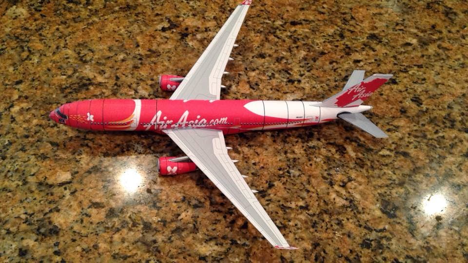 Three Amigo Papercraft (Paper-Craft Interest Group): Air Asia x Red ...