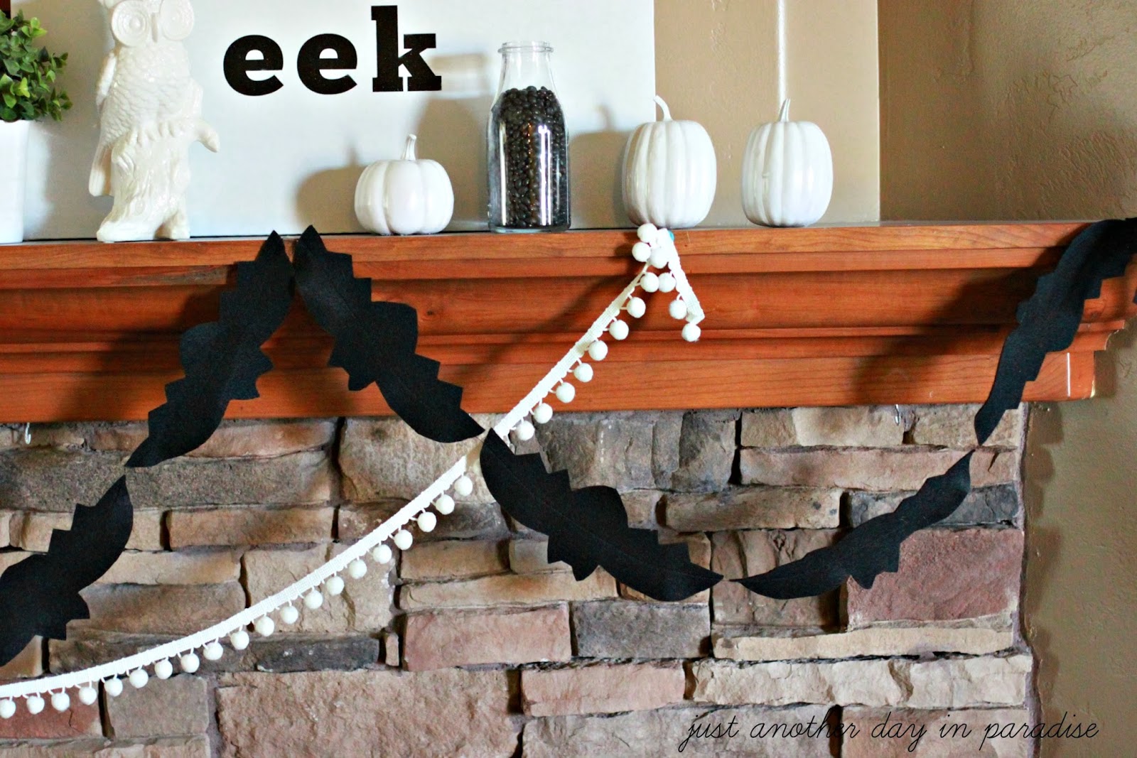 Larissa Another Day: Halloween Bat Garland {Tutorial}