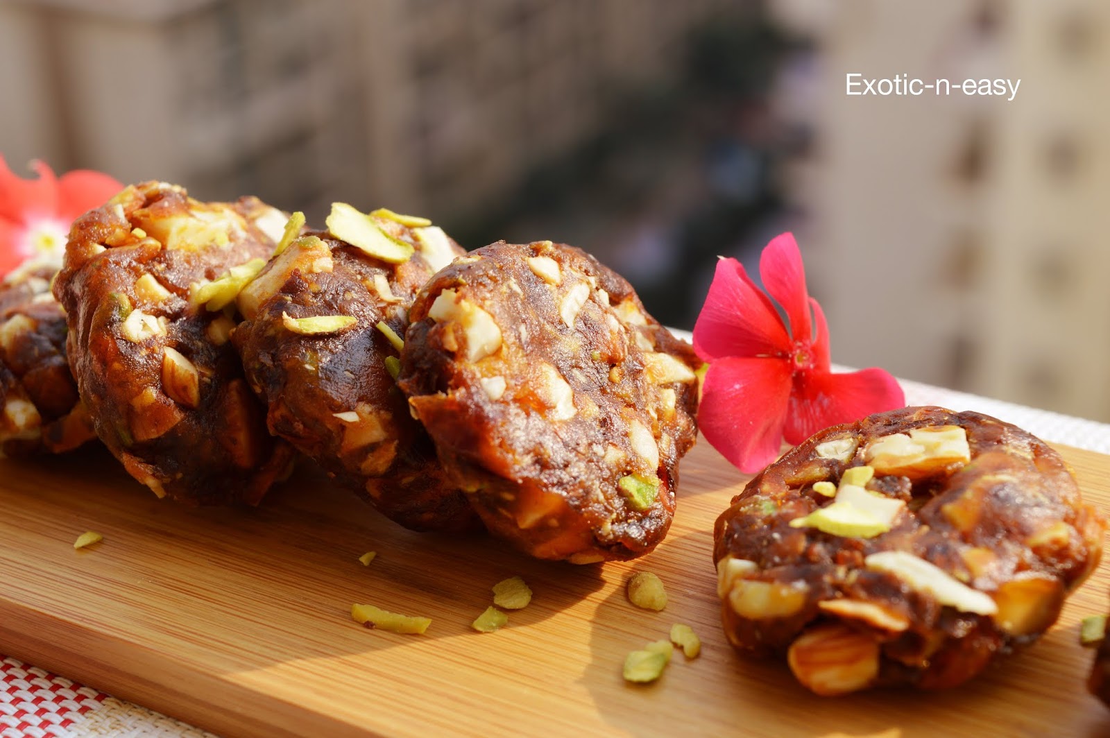 exotic-n-easy cooking: Dates DryFruit Barfi