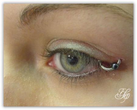 Just for Share by enysuryo: Extreme Pictures Process Eye Piercing