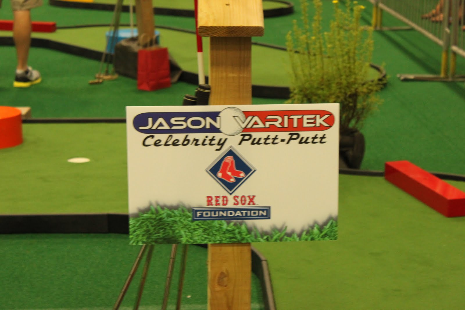 Off the Monster: Jason Varitek Celebrity Putt Putt