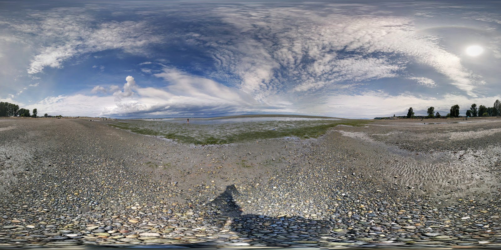 Centennial Beach: Family and View
