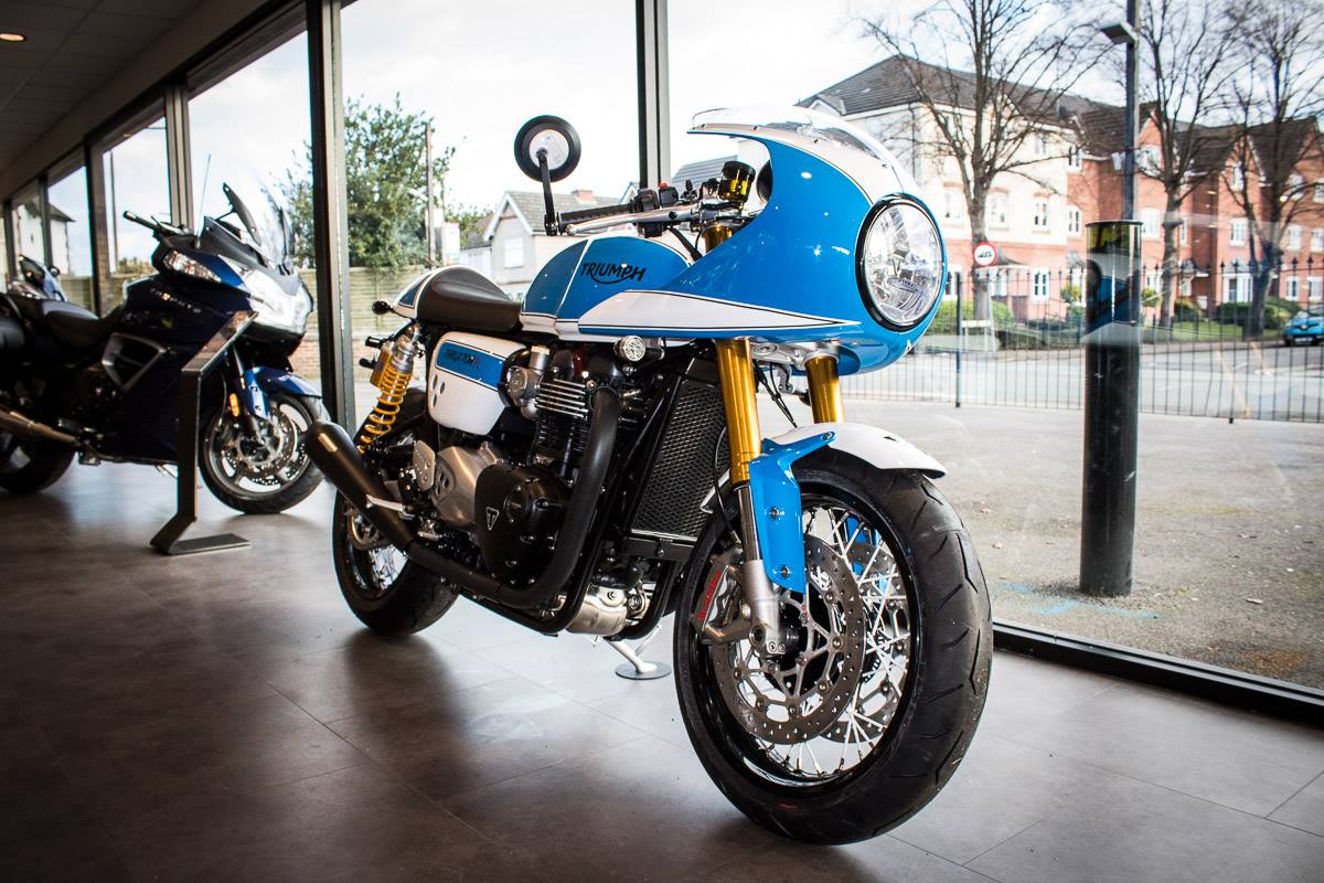 Custom Thruxton R - RocketGarage - Cafe Racer Magazine