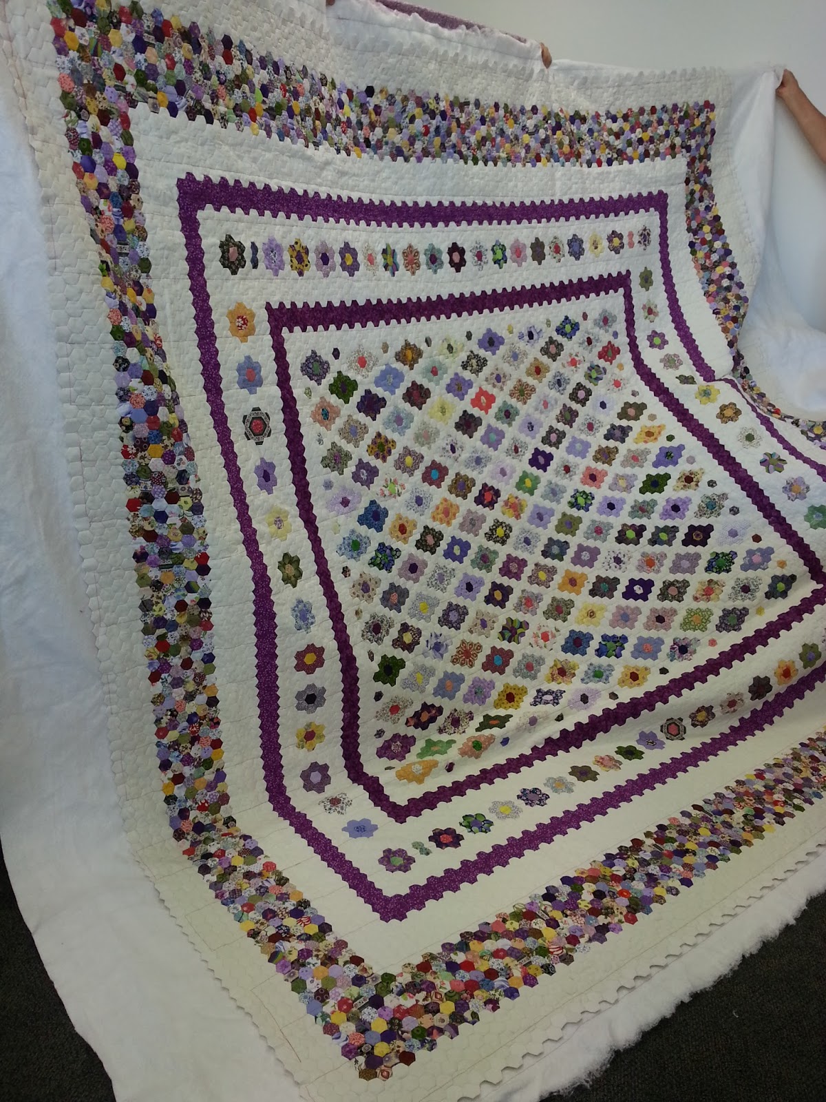 annequiltingforfun: Insanity Quilt - Finished