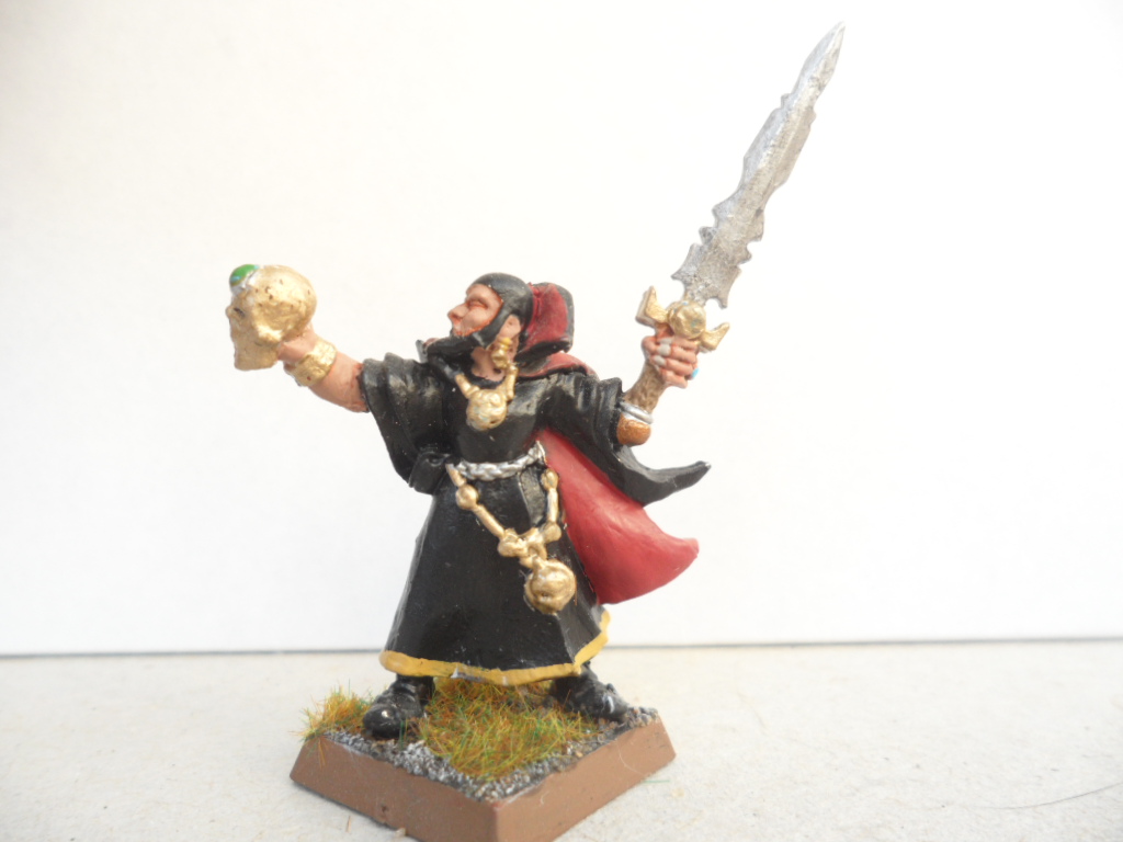 Painted Miniatures: Warhammer Miniatures- Vampire Counts Necromancer ...