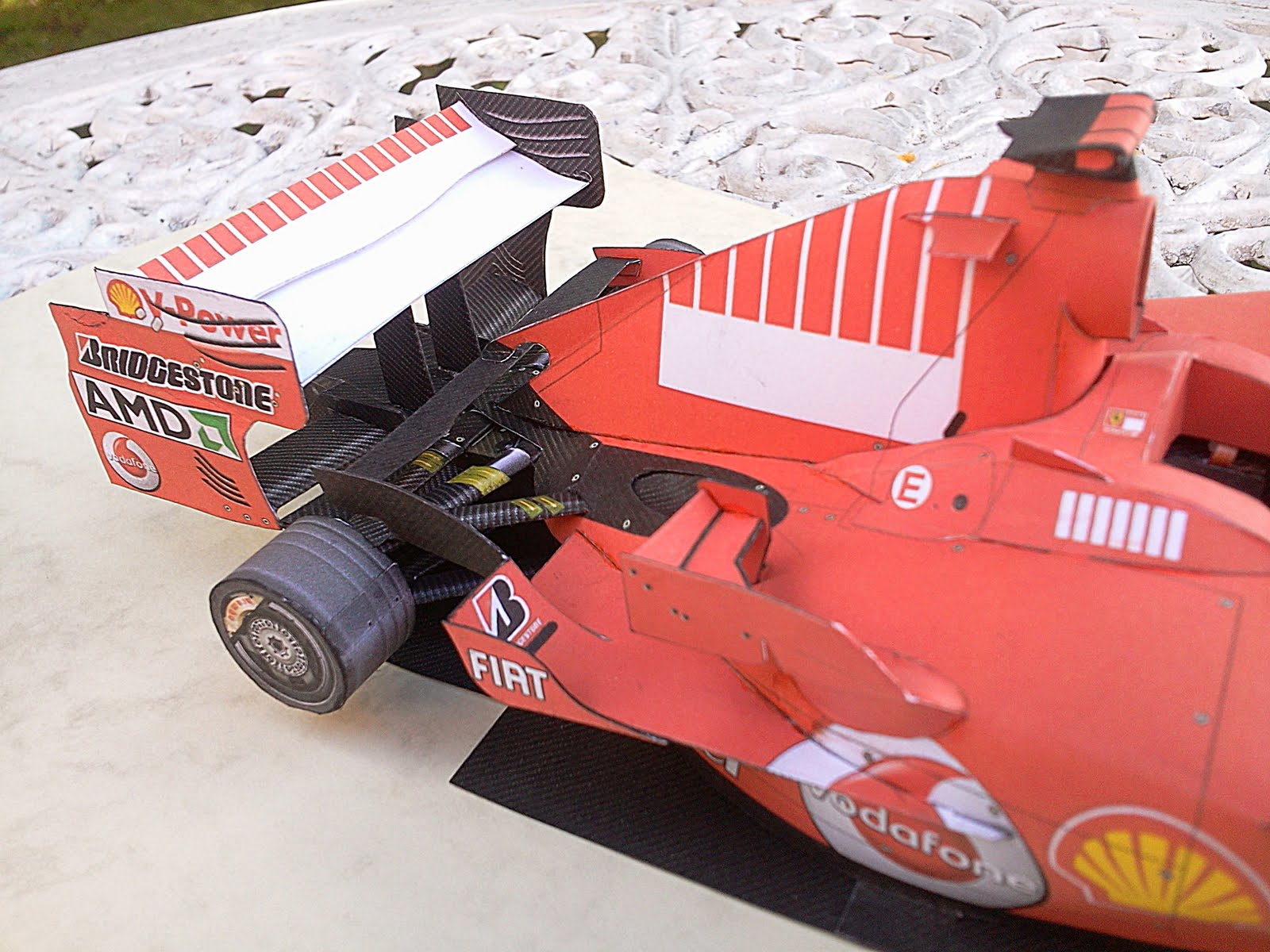 Paper Tech F1: Ferrari 248 F1