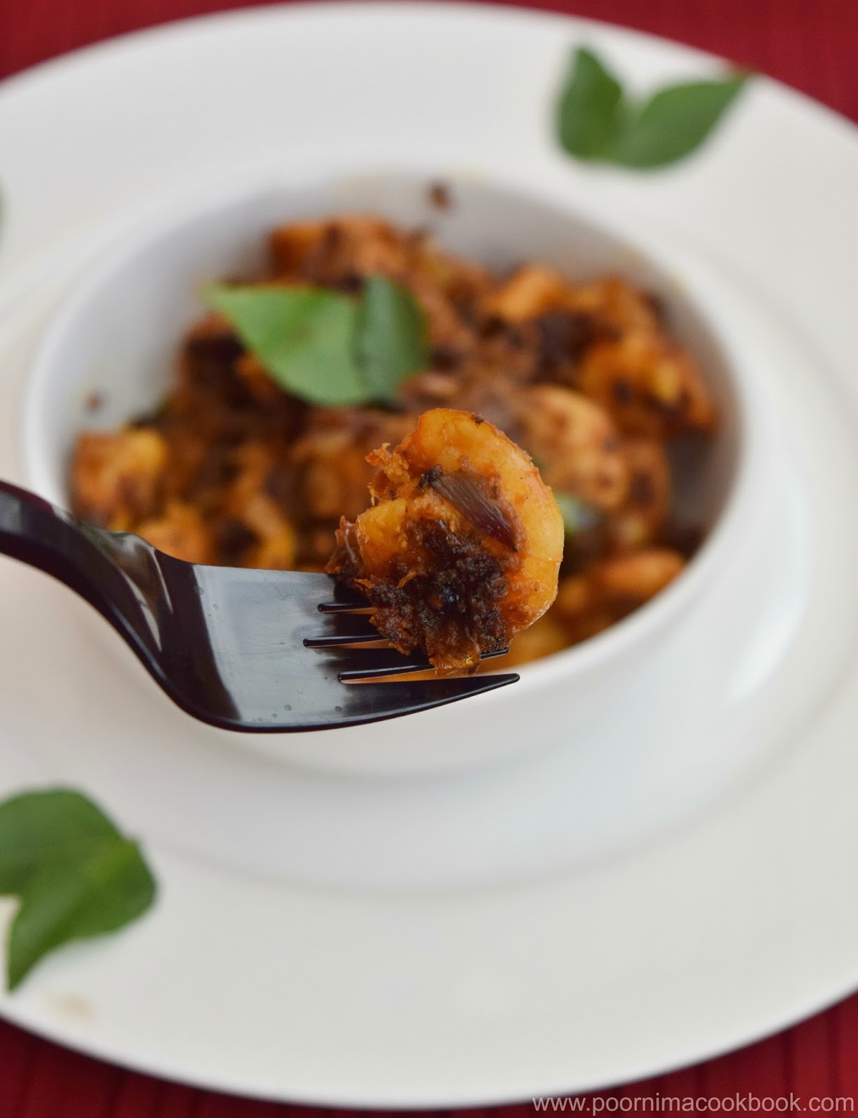 Poornima's Cook Book: Kerala Style Prawn Roast / Fry