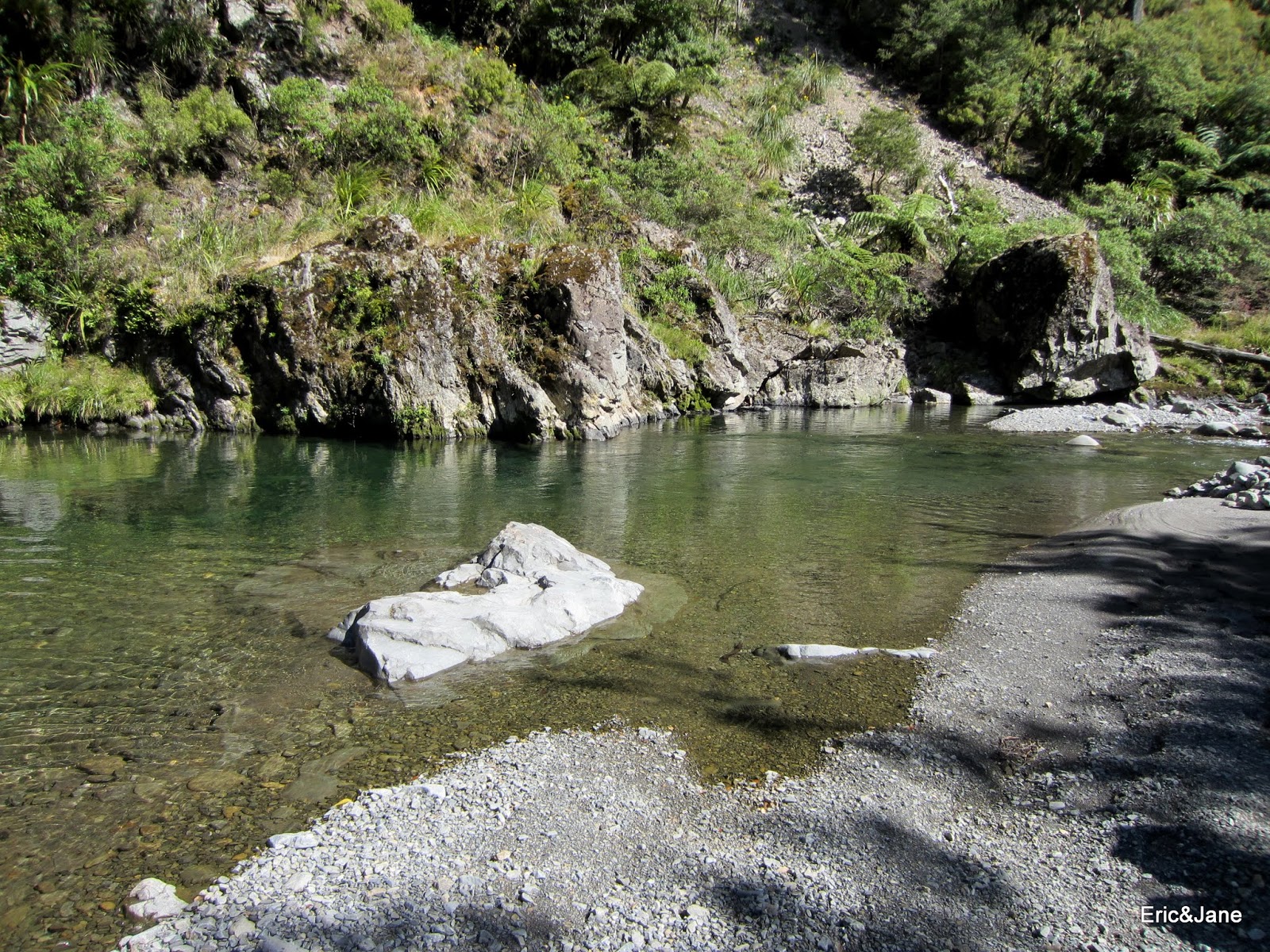 Oroua River & Iron Gate Gorge Walk,Ruahine Forest Park